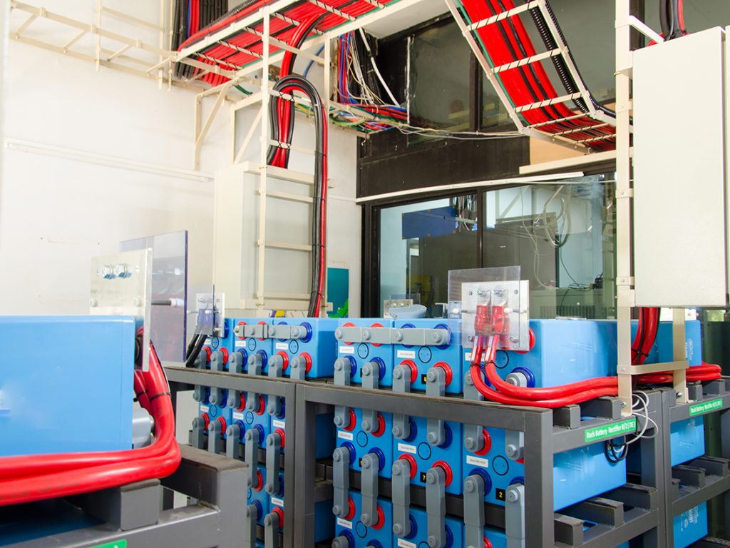 Water cooling and air cooling for heat dissipation in current ...